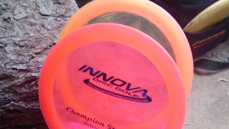 Best disc golf drivers for beginners that anyone can throw - The Disc ...